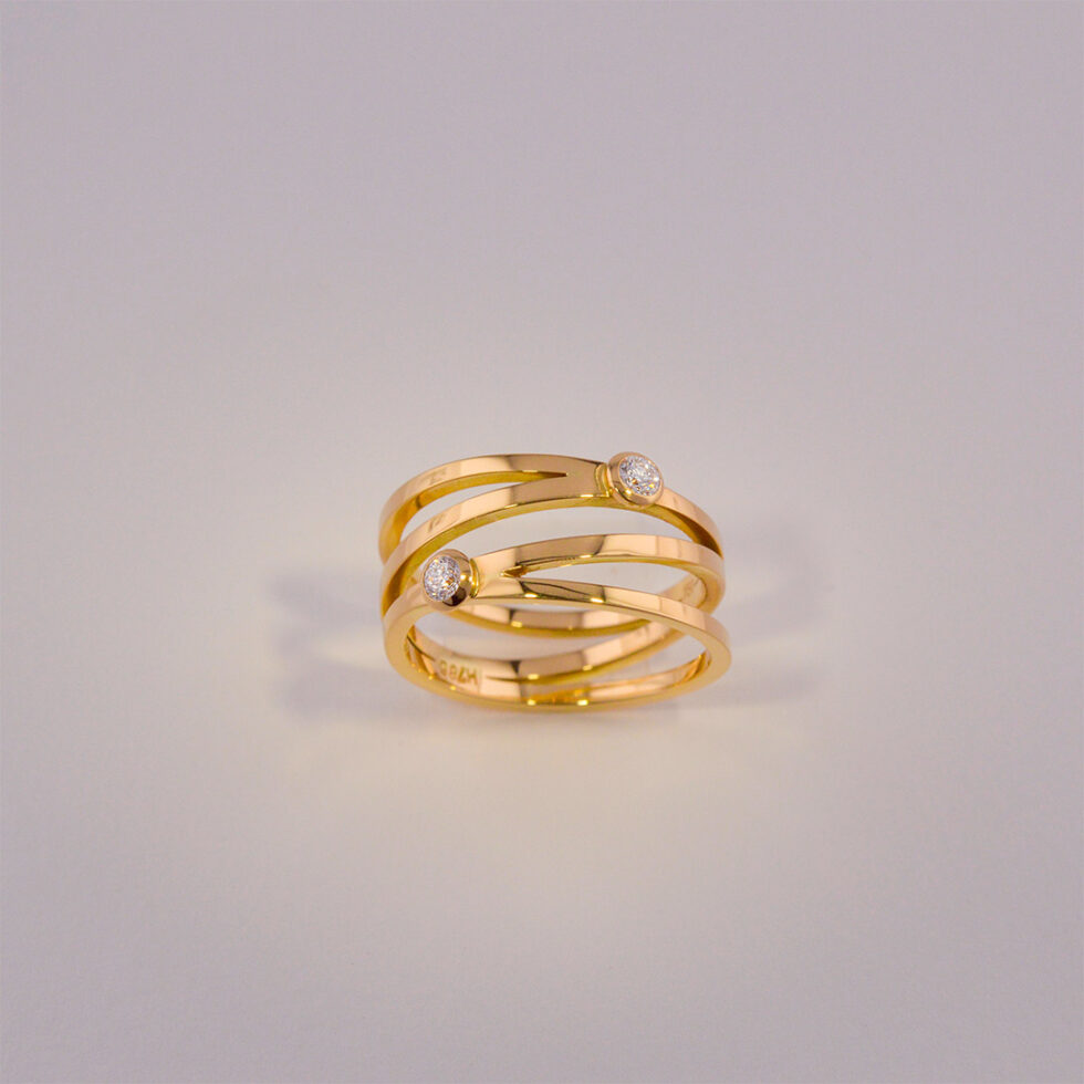 Bague Destin Croisé Or Jaune - Bénédikt Aïchelé Joaillier - Commandez ...
